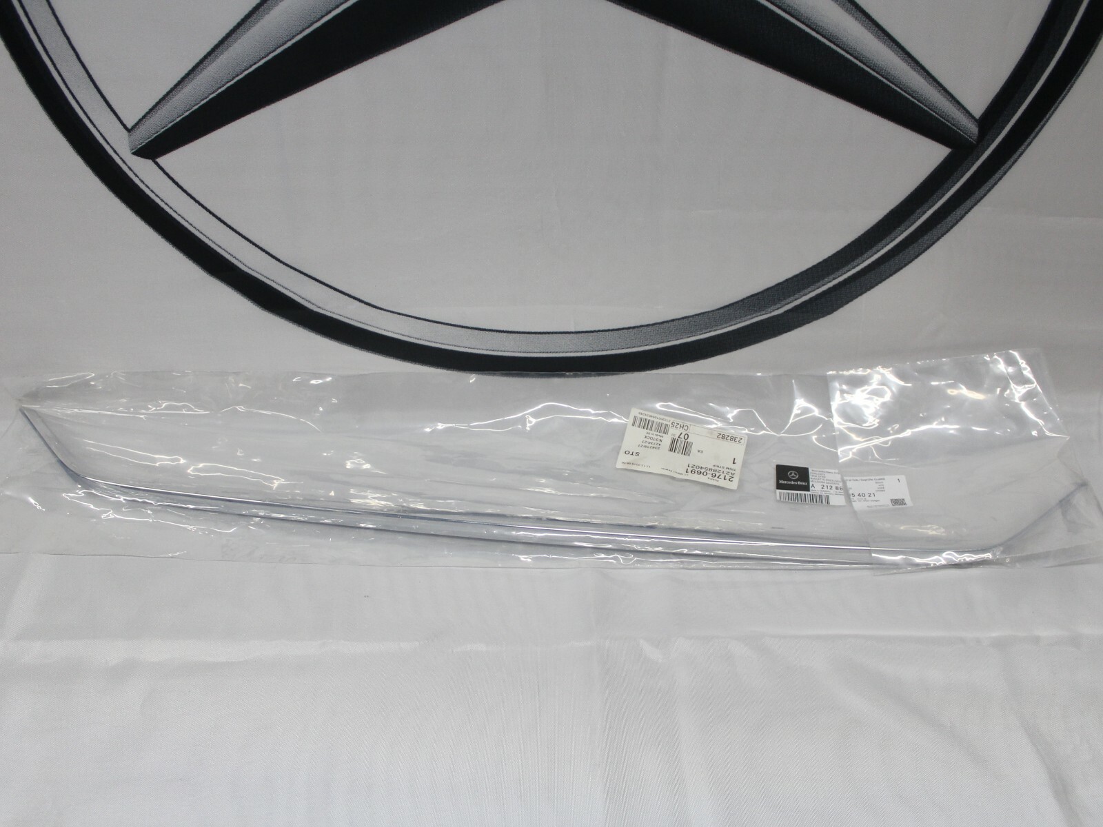 NEW Genuine Mercedes-Benz W212 E-Class Rear Bumper Chrome Moulding ...