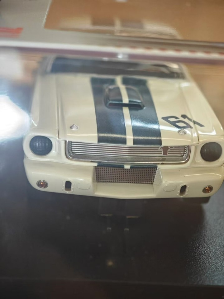 Revell Monogram 08371 Shelby Gt 350R Jerry Titus #61 1:32 Scale Slot ...