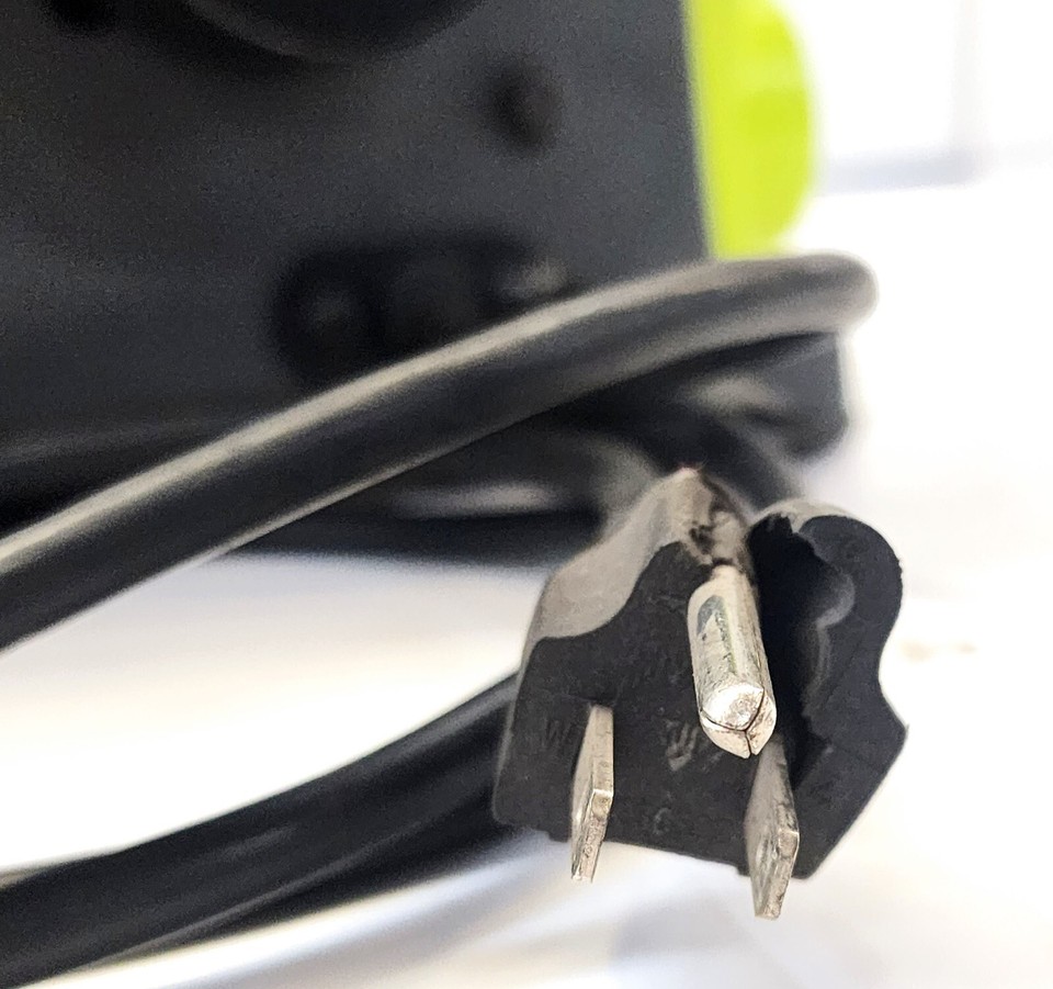 RYOBI BELT & DISC SANDER 4X36" BELT 6" DISC 120V~60HZ 4.3A 3,600RPM ...