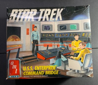 AMT ERTL Model Kit #6007. Star Trek TOS. U.S.S. Enterprise Command ...