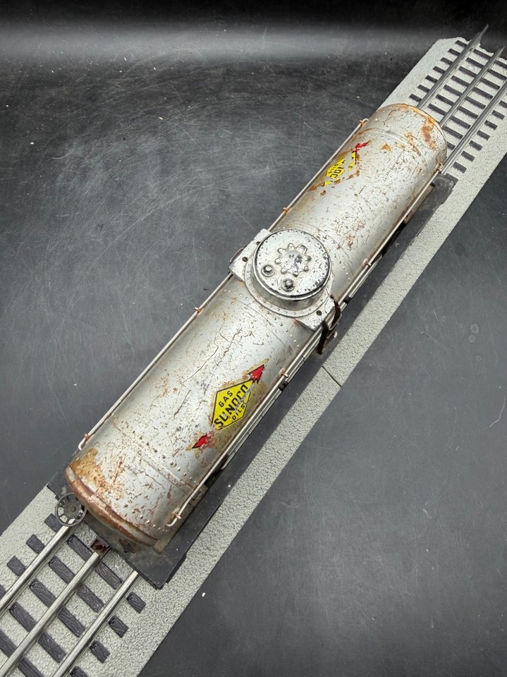 Lionel Sunoco Single-Dome Tank Car #6555 Post-War O-Gauge | eBay