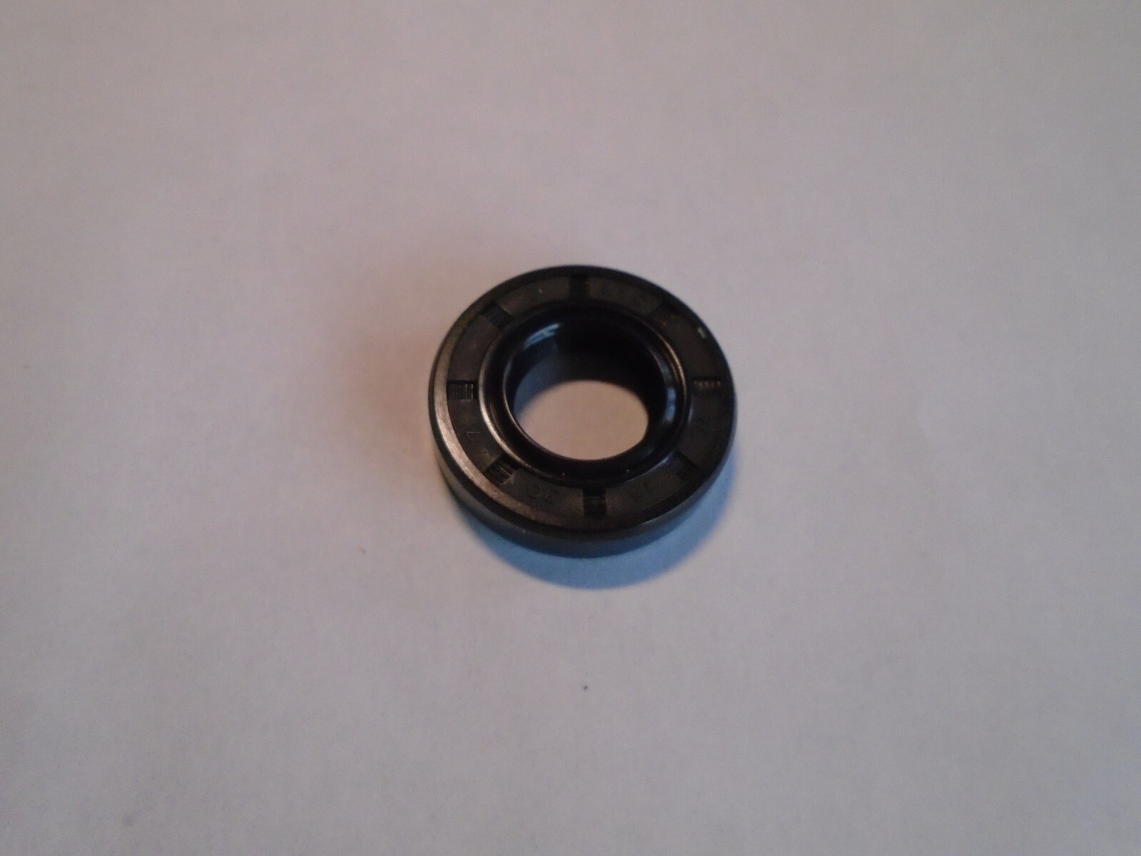 TC 15X30X7 OIL / DUST SEAL WITH GARTER SPRING 15mm X 30mm X 7mm | eBay