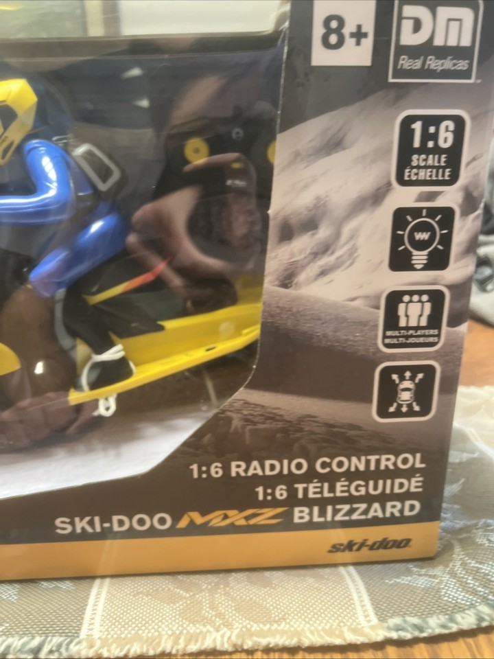 NIB Ski-Doo MXZ Blizzard 1:6 Scale RC Snowmobile Real Replicas 1500mAh ...