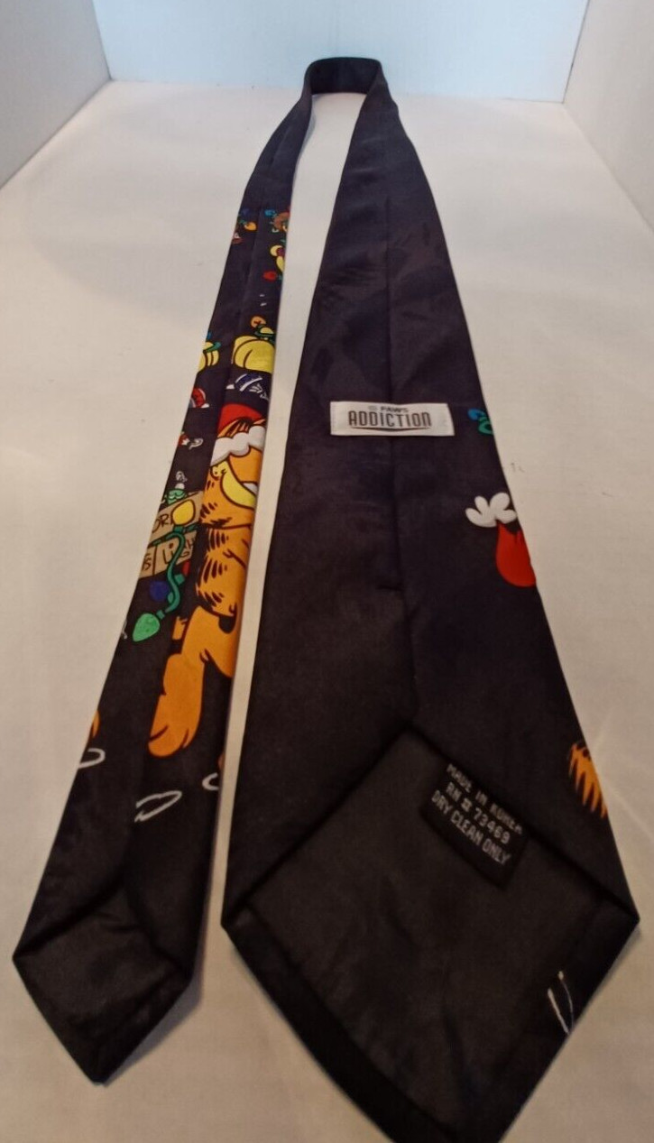 GARFIELD & ODIE PAWS ADDICTION CHRISTMAS TIE - Gem