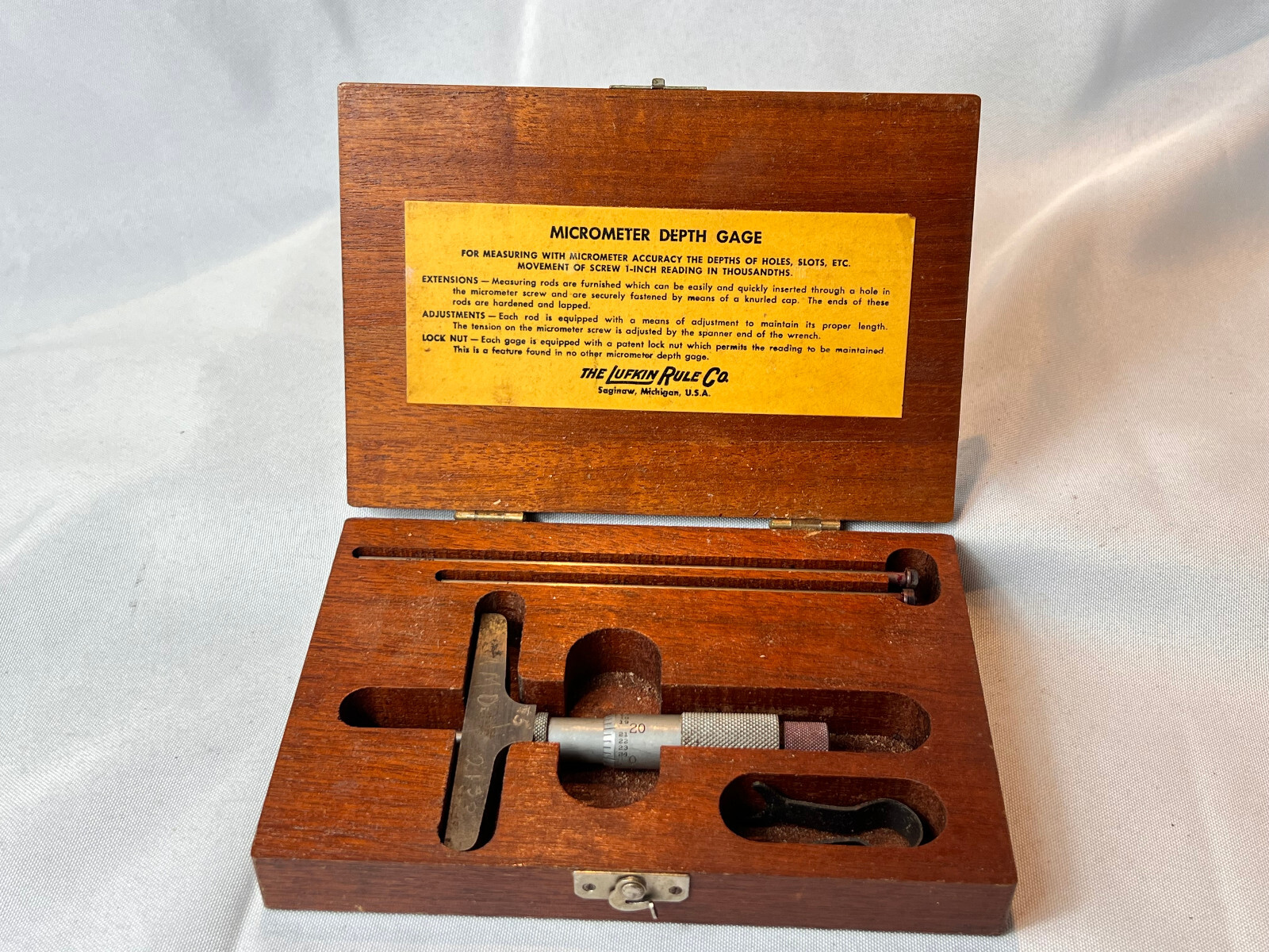 The Lufkin Rule Co Vtg No 513 Micrometer Depth Gage In Wood Box Case | eBay