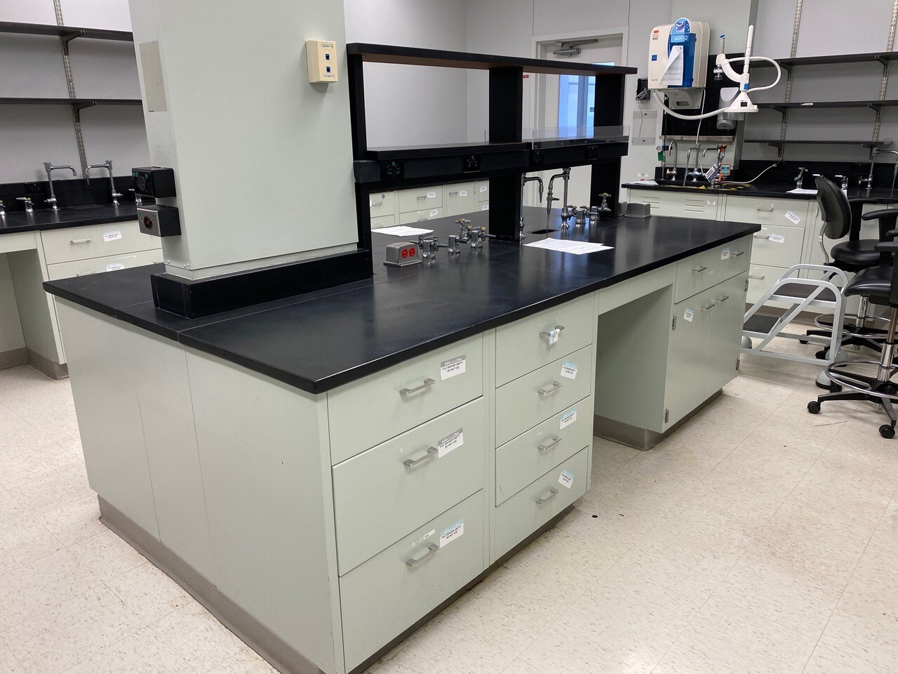 Gray Lab Casework Benches by Linear Foot, Island & Perimeter | eBay