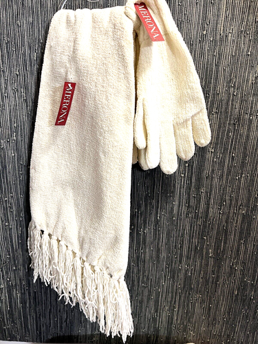 Merona Knitted White Scarf & Mitten Gloves Thick Soft Cosy High Quality ...