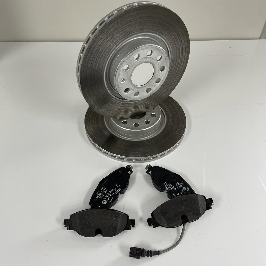 Genuine VW Volkswagen Passat Set Front Brake Discs And Pads 8v0698151 ...