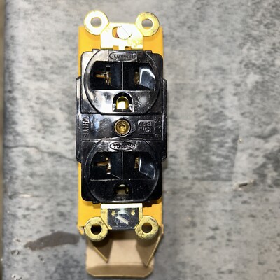 Receptacles & Outlets - Hubbell 5362