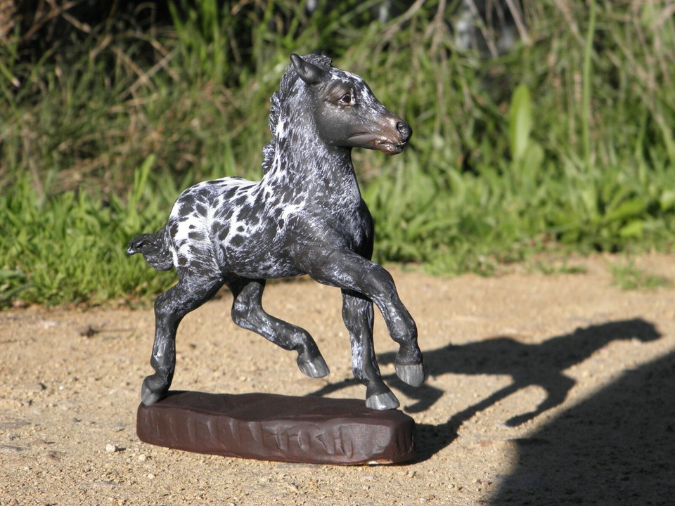 ARTIST RESIN MODEL HORSE | eBay