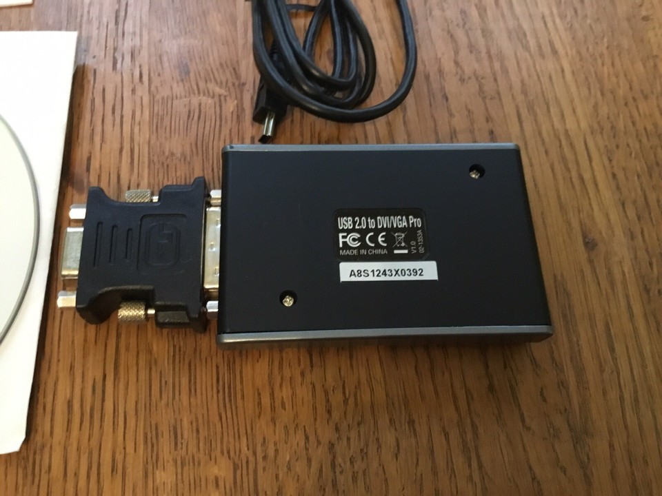 SIIG Display link USB 2.0 to DVI/VGA Pro w/Monitor interface, Disk ...