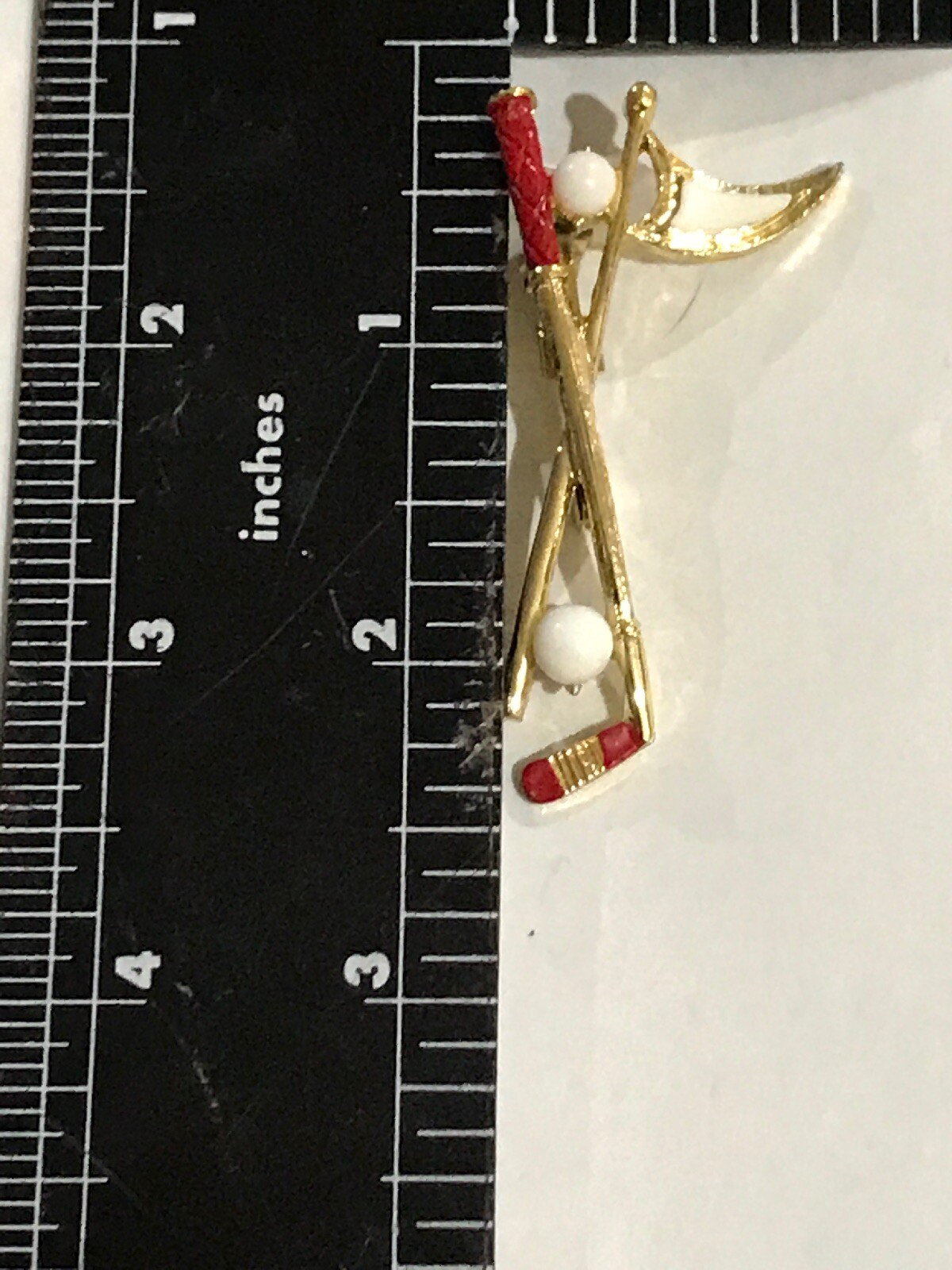 Vintage Gerry Brooch Gold Golf Club Flag & Ball Pin R… - Gem