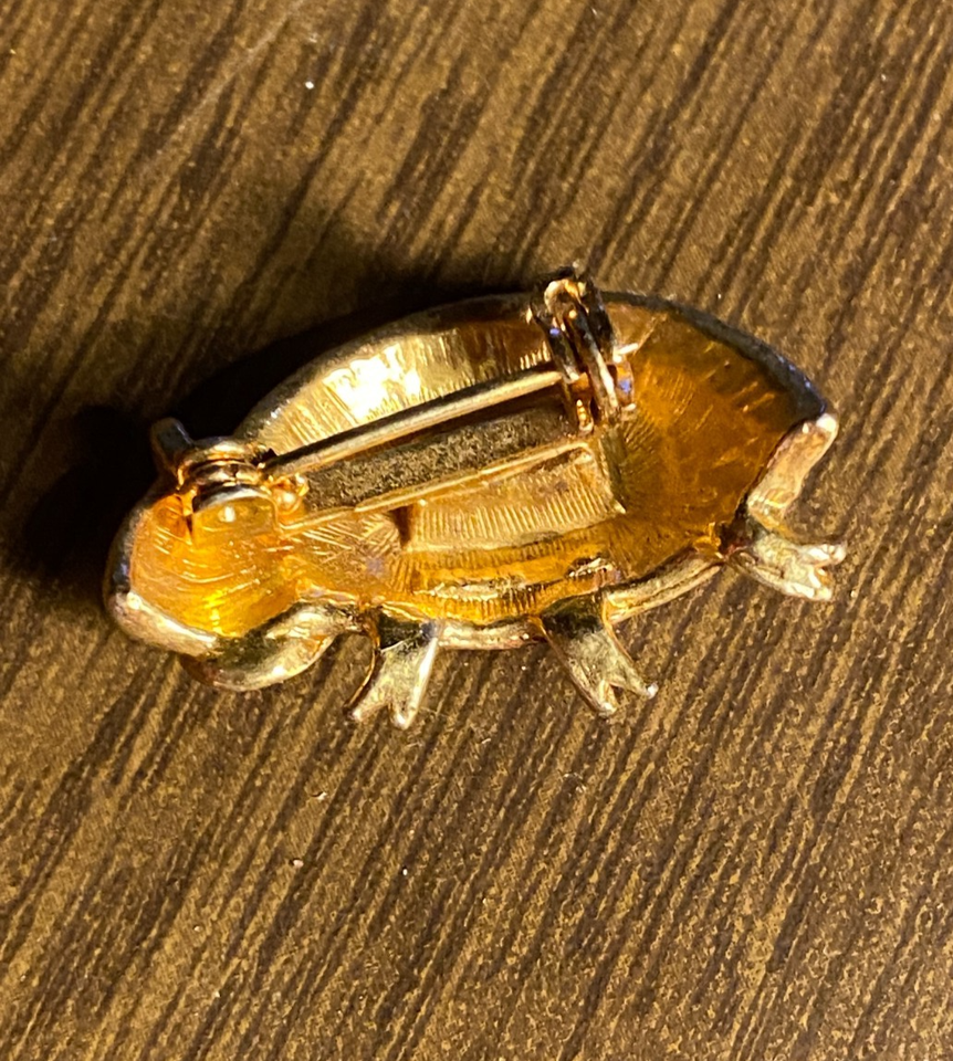 Vintage Teeny Tiny Enamel Bug Wearing Headphones Gold Tone Pin 1" | eBay