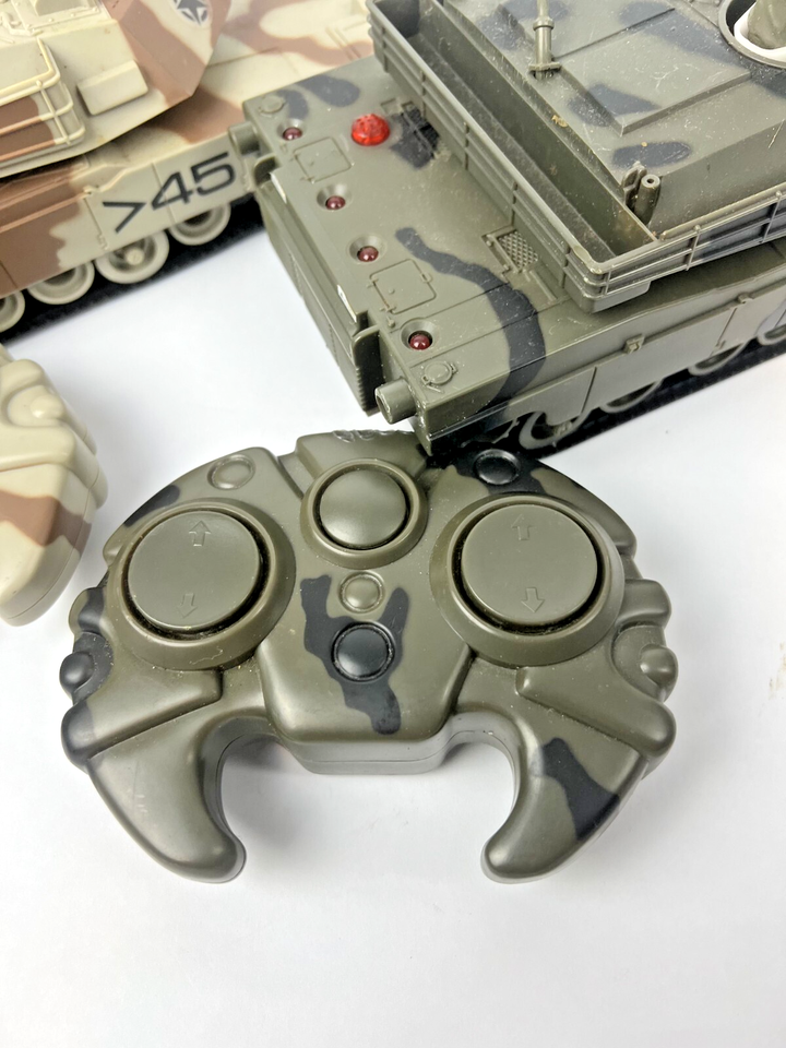 2001 Interactive Toy Laser Battle Tanks – Pair w/ Remotes (Parts/Repair ...