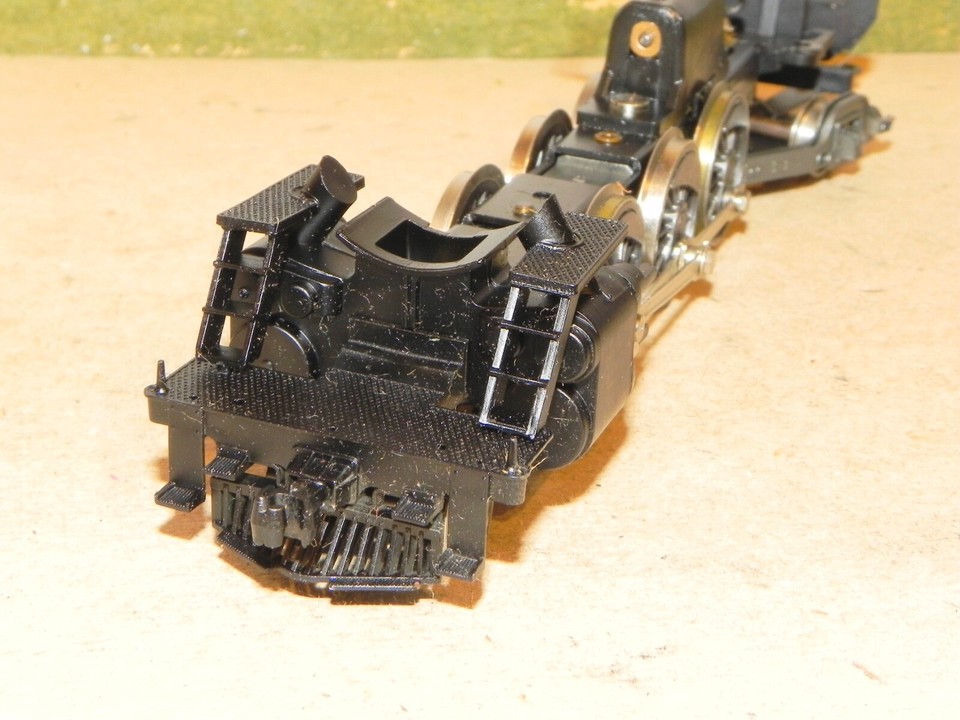 Rivarossi HO 4-6-2 Light Pacific Steam Locomotive Chassis w/ Front ...