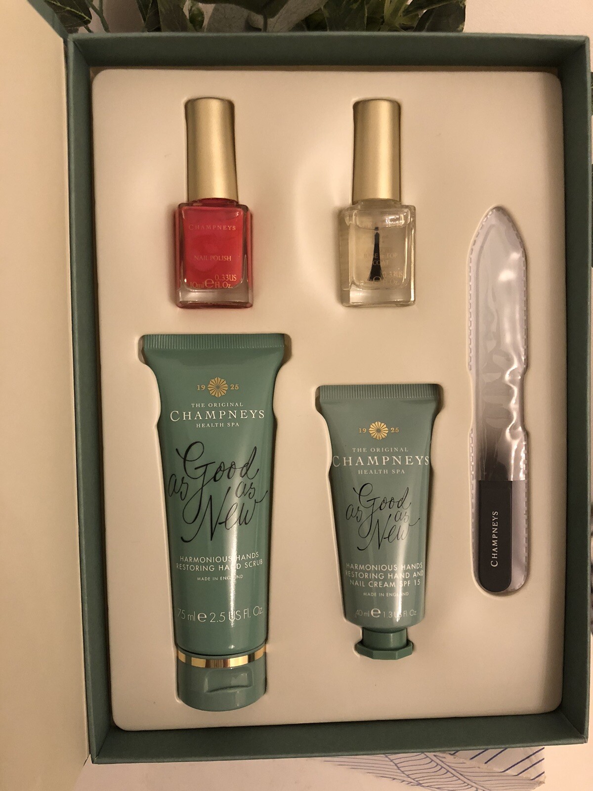 Champneys Health Spa Treatments Manicure Moments Kit Set. Hand Scrub ...