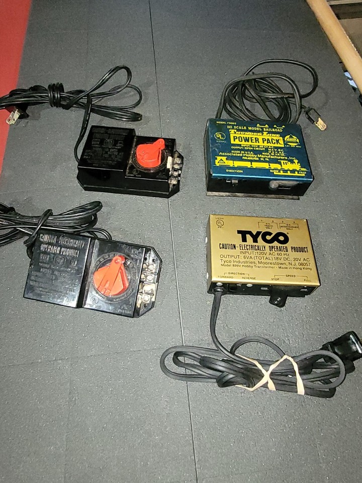 Ho Scale Model Railroad Power Pack Also Tyco Hobby Transformers 4 Total ...