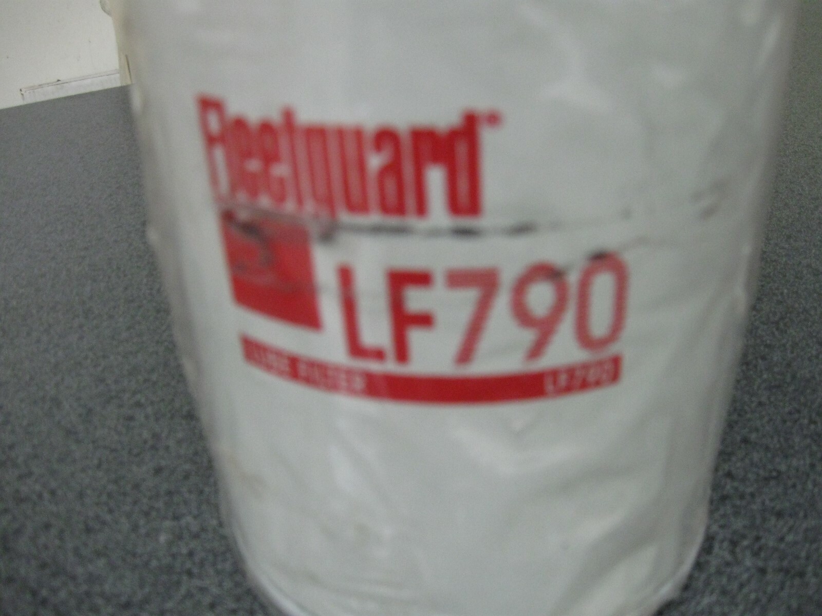 NEW GENUINE FLEETGUARD OIL FILTER (PN LF790) | eBay