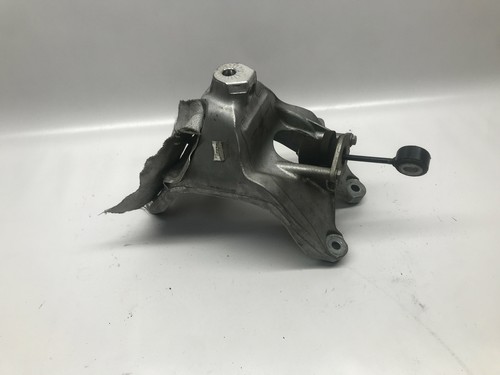 2017 AUDI A4 8W2, B9 2.0 TFSI quattro Engine Bracket Right Side ...