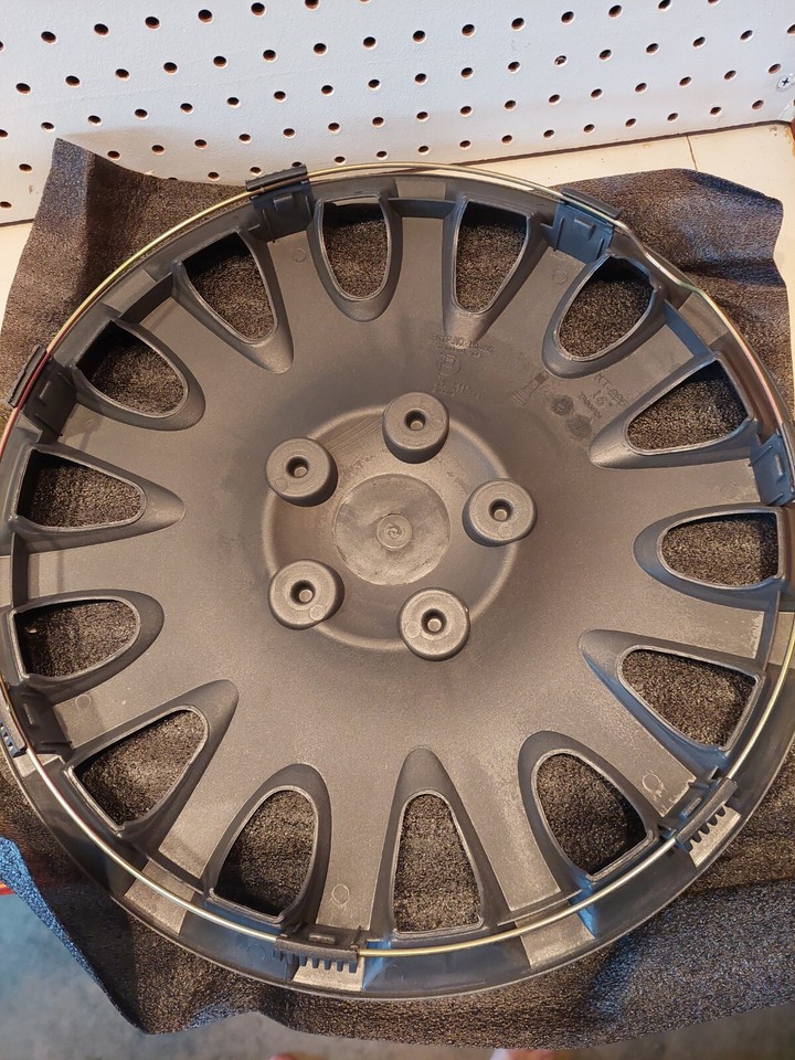 (1) New 16" Hubcap Wheel Cover Silver KT-995 Generic Camry 2002-2006 ...