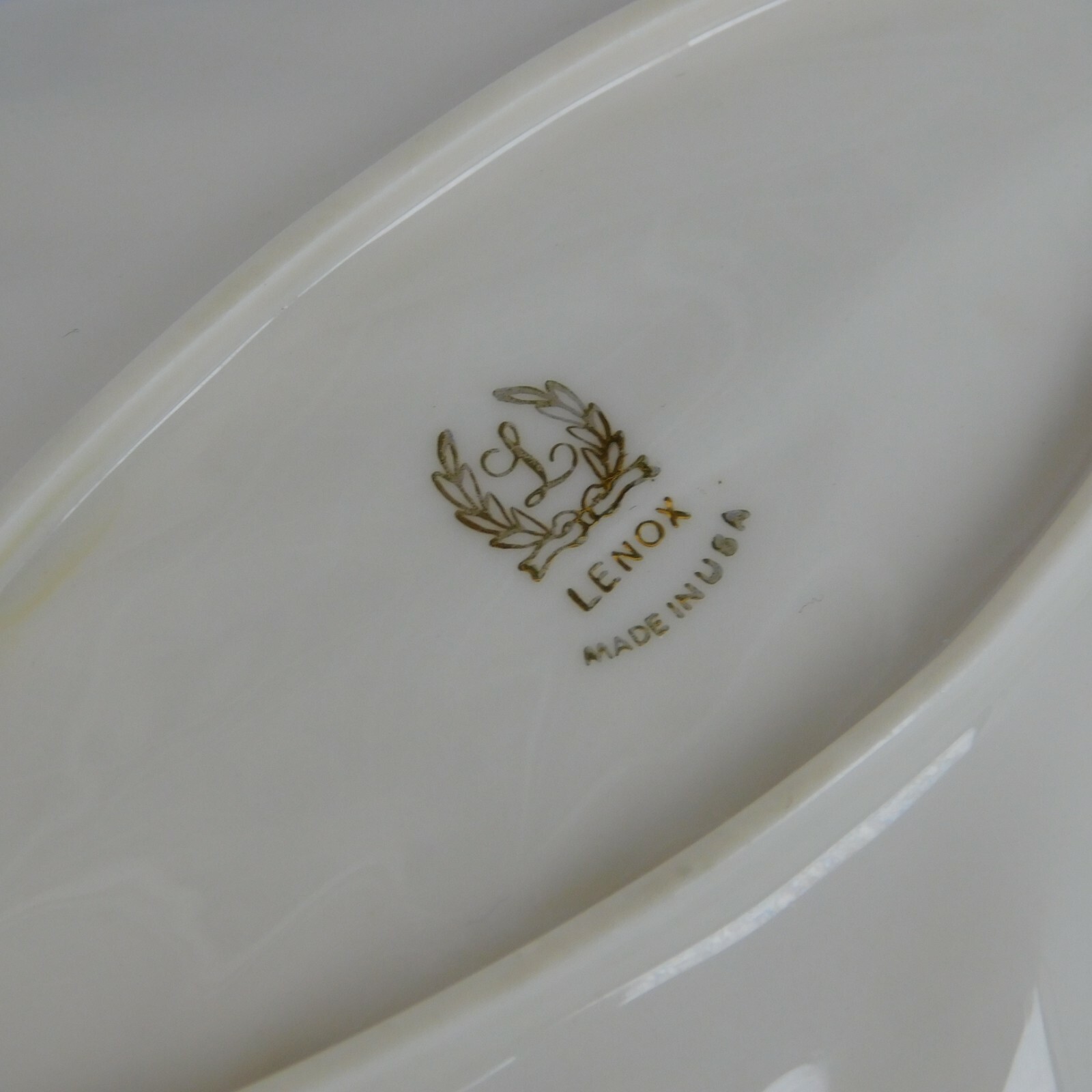 Lenox Gold Trimmed Ivory Color Leaf Serving Dish Candy Trinket Holiday ...