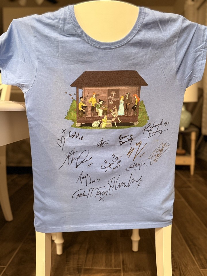 Outlander Cast Signed Shirt Size L – 12 Autographs – Caitriona Balfe ...
