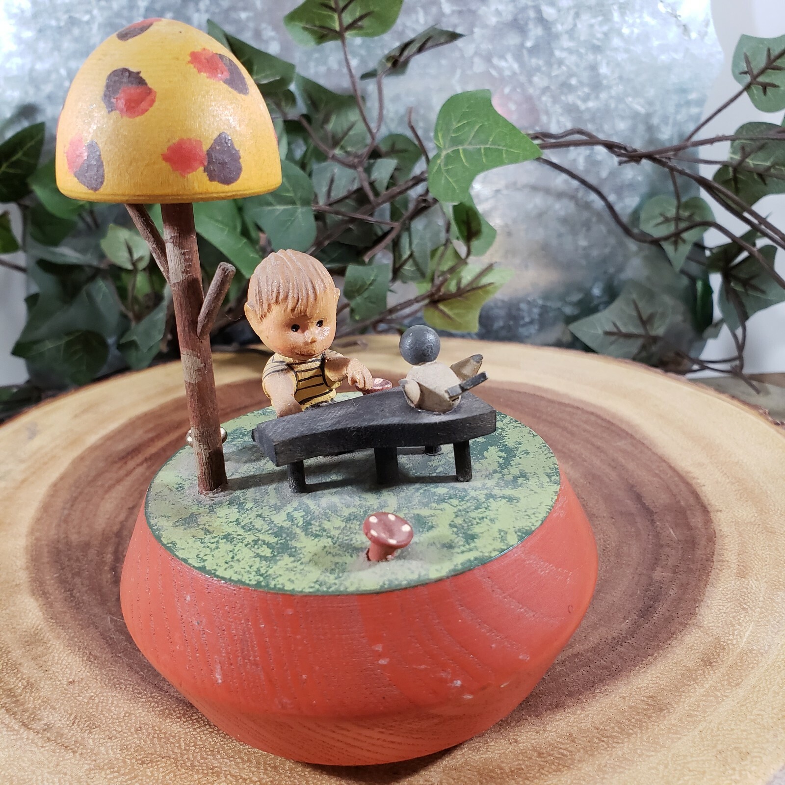 ANRI Peanuts 1972 Italian Snoopy Schroeder Wood Musical Box Beethoven ...