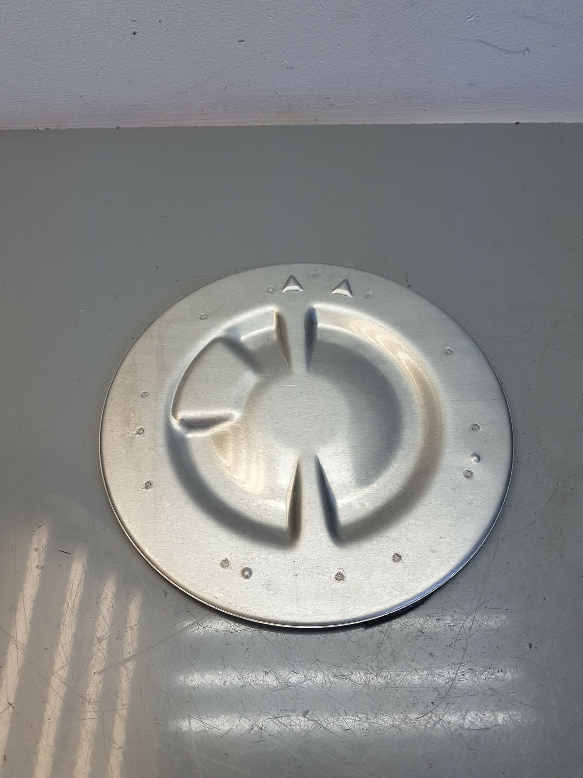 MB S Class W221 Rear End Floor Fuel Tank Pump Sender Cover Lid ...