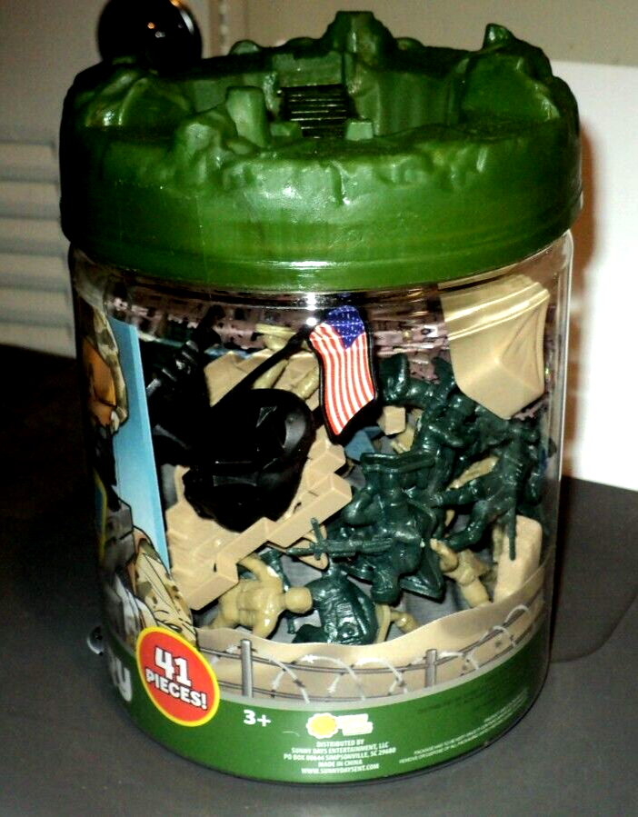 FUN BUCKET Military Set: 41 Pieces: BRAND NEW: Easy Carry Handle: Age 3 ...