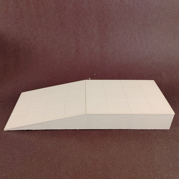 Produits MP Concrete And Brick Loading Ramp HO Scale, diorama rampe ...