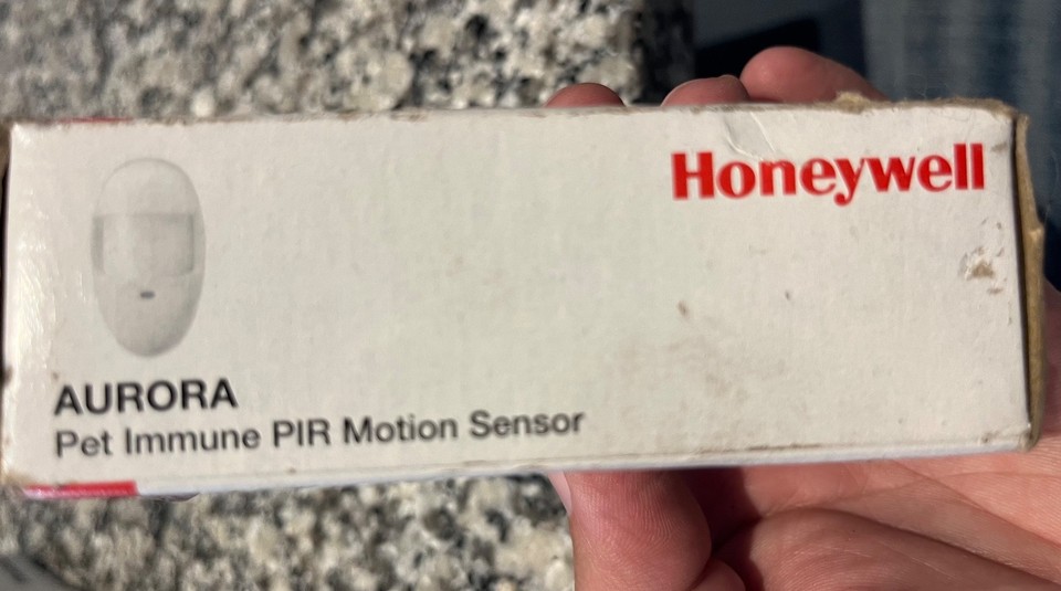 Honeywell Aurora Pet Immune PIR Motion Sensor Detector Ademco Resideo ...
