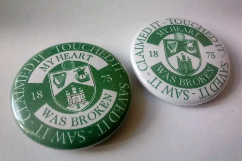 Hibernian - Hibs - Sunshine On Leith - Proclaimers - Double Badge Set ...