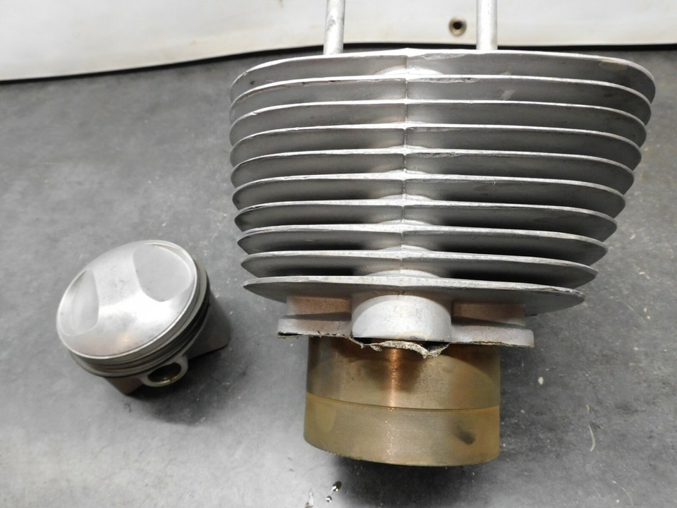 BSA B50 500 Cylinder Barrel & Piston 2427 | BSA | OE | Pistons