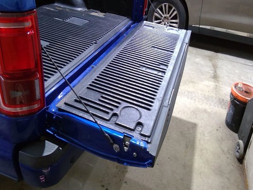 (LOCAL PICKUP ONLY) Trunk/Hatch/Tailgate With Tailgate Step Fits 15-17 ...
