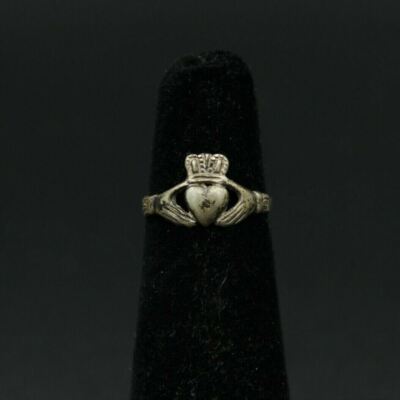 TJH VINTAGE ESTATE 925 STERLING SILVER SMALL CLADDAGH RING SIZE 4 MADE ...