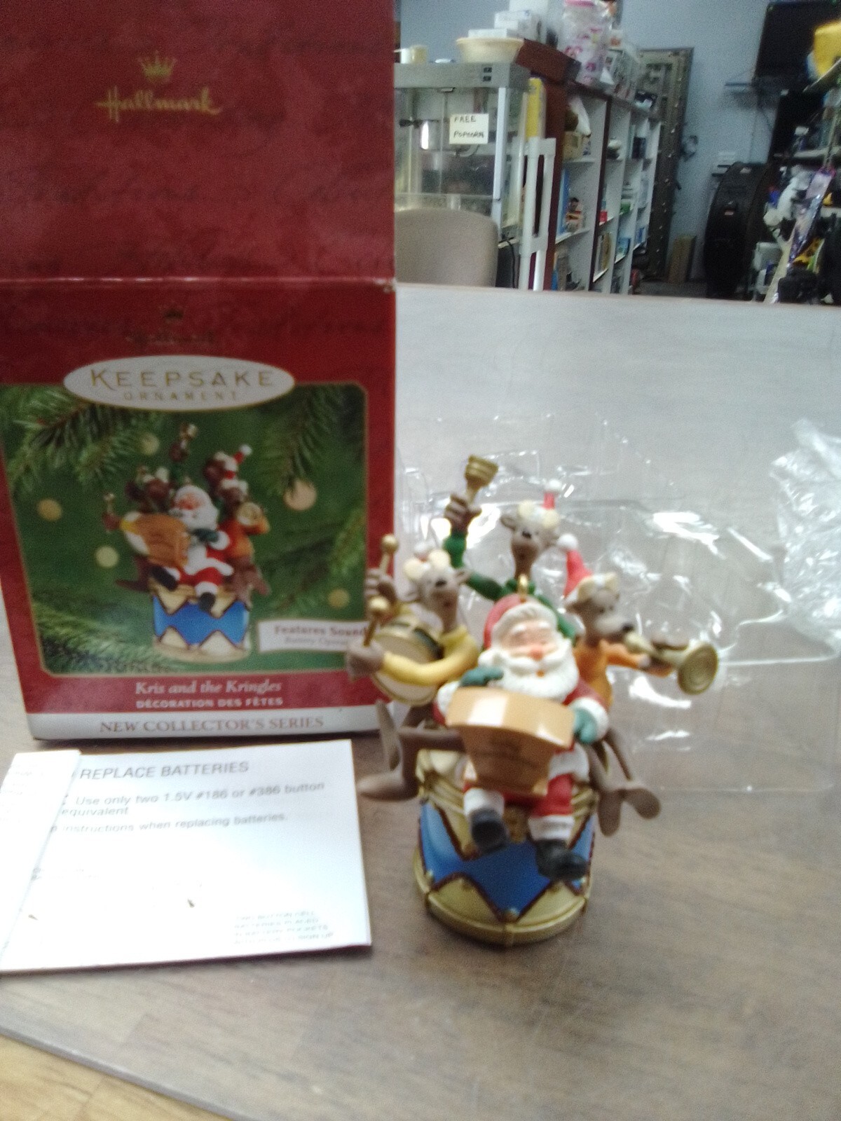 2003 Hallmark Keepsake Ornament Kris and the Kringles Flickering Magic ...