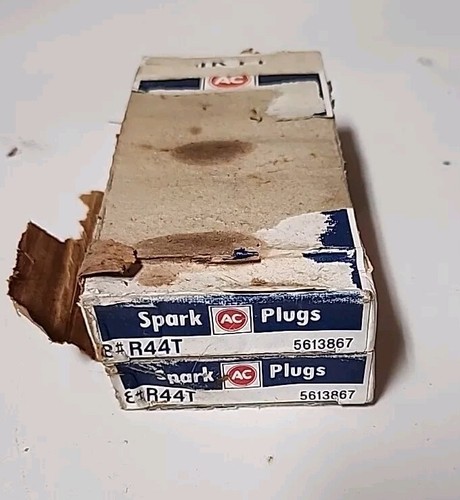 (16) R44T AC Delco Spark Plug 2 Sets of 8 NOS 5613867 New in Box | eBay