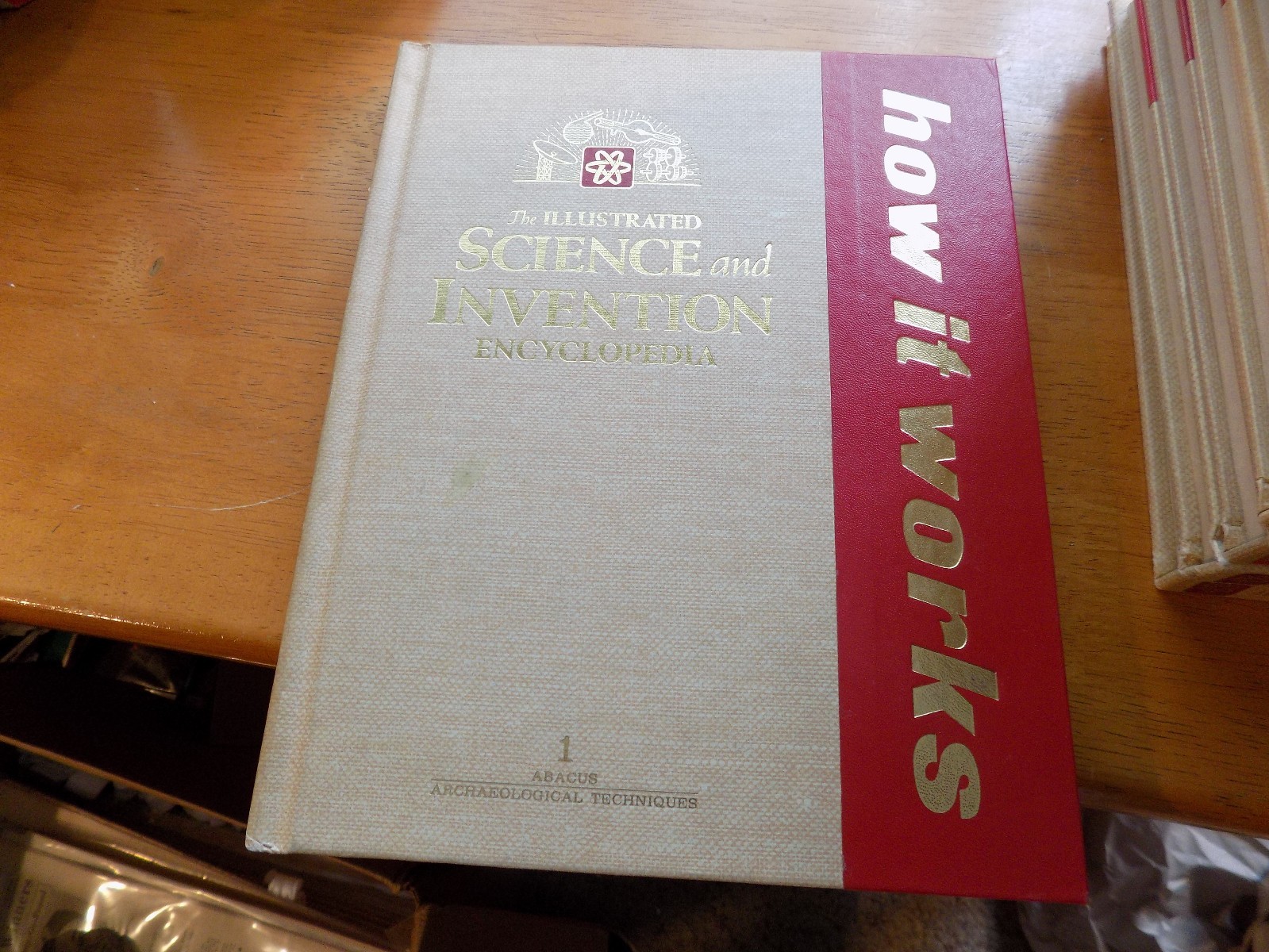 The Illustrated Science and Invention Encyclopedia: How It Works Lot of ...