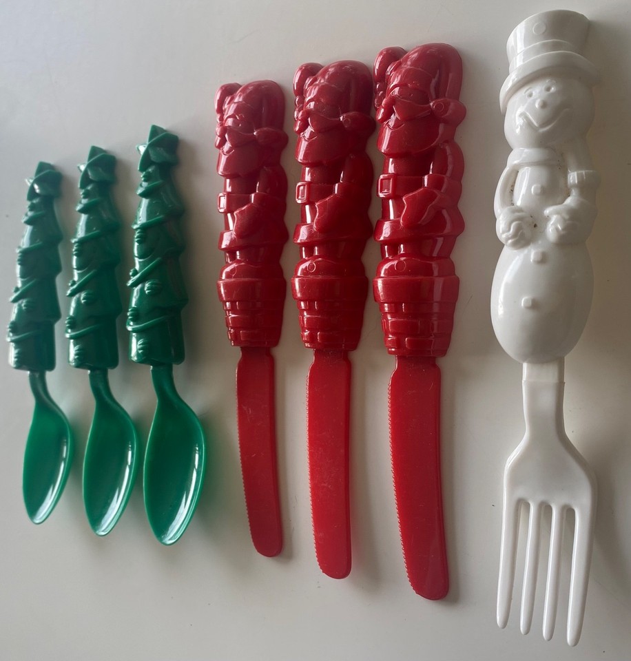 Vintage Plastic CHRISTMAS Green Tree Spoons Red Santa Knives White ...