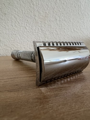 Parker 24C -Three Piece OPEN COMB Smooth Double Edge Safety Razor & 5 ...