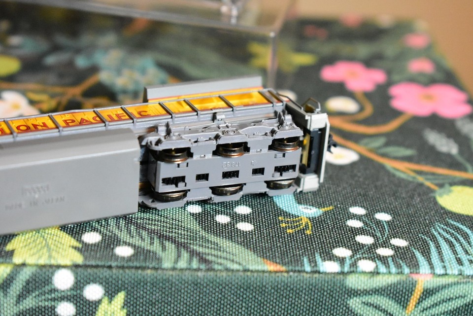 N Scale-KATO 176-7006 UP Union Pacific AC4000CW Diesel Locomotive #5767 ...