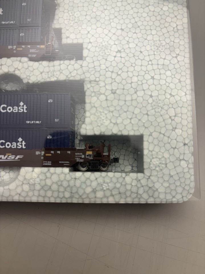 N Scale Gunderson MAXI-IV BNSF 254007 Double Stack FEC Containers | eBay