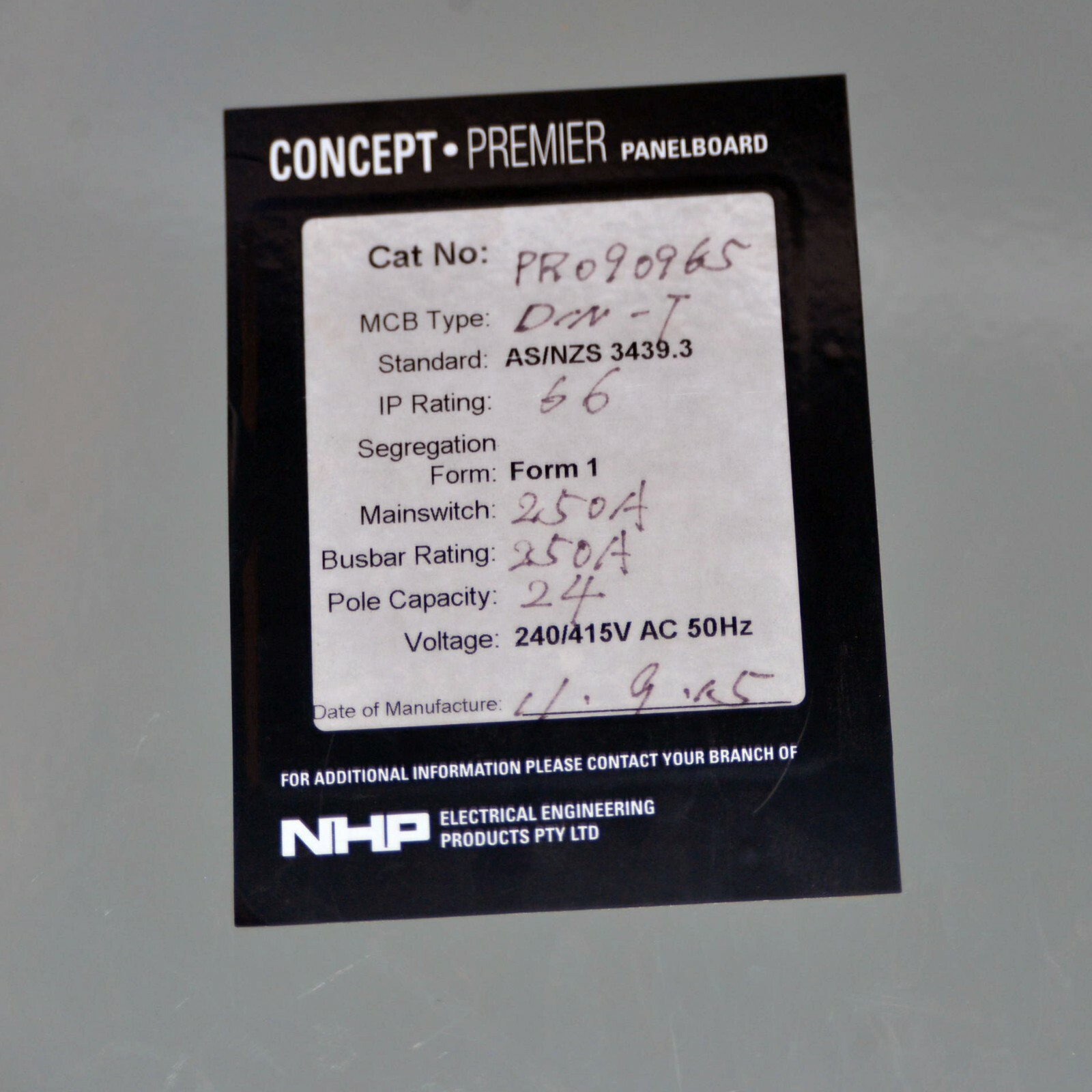 NHP Concept Premier Plus panel 24 POLES RCD timer distribution ...