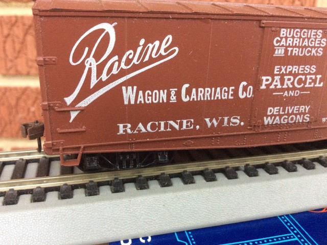 HO Scale Roundhouse 3026 Racine Wagons 36' Old Timer Billboard Boxcar ...