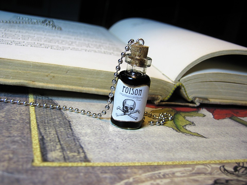 Poison 2ml Glass Bottle Necklace - Toxic Goth Halloween Cork Vial Charm ...