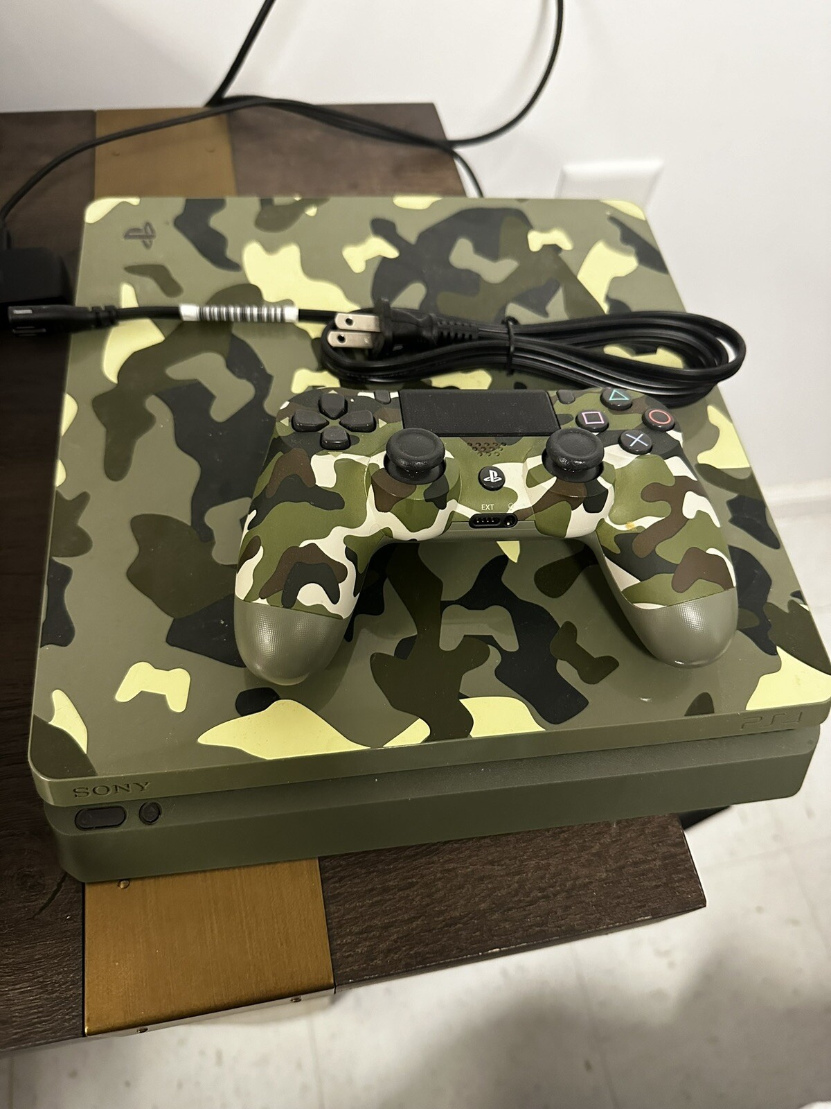 LIGHTLY USED CAMOFLAUGE PLAYSTATION 4 WITH CAMOFLAUGE PLAYSTATION CONTROLLER | eBay