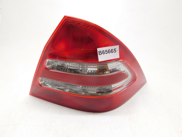 MERCEDES BENZ W203 C Class Rear Right Light Tail Lamp A2038200264 ...