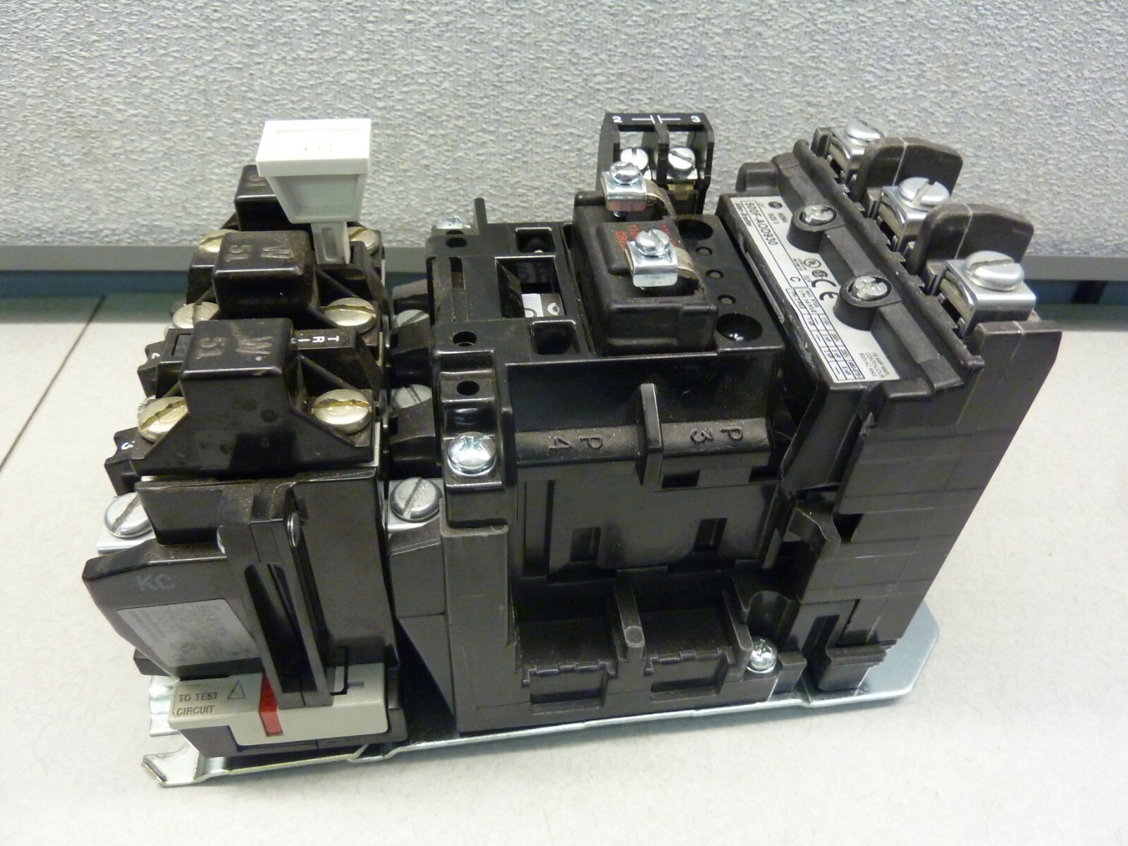 ALLEN BRADLEY 500F-AOD930 NEMA CONTACTOR SER C COIL-CB236 115/120V ...