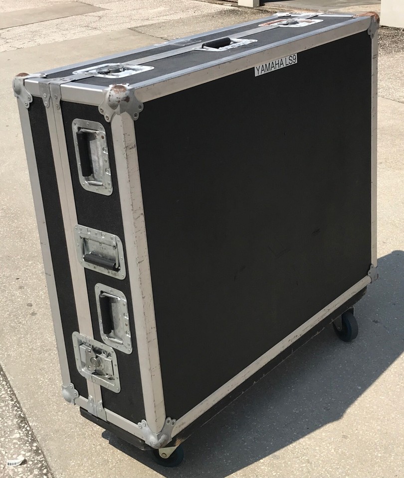 Yamaha LS-9 32 Channel Mixer Road-Case With Dog House | eBay