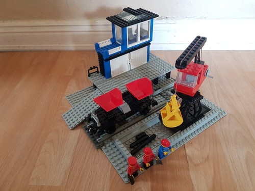 Lego 7838, Güterbahnhof, Verladestation, für 12V / 4,5V Eisenbahn ...